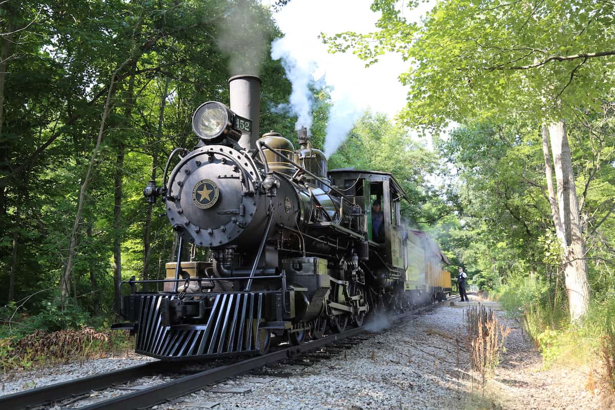 Huckleberry Railroad - Genesee County Parks